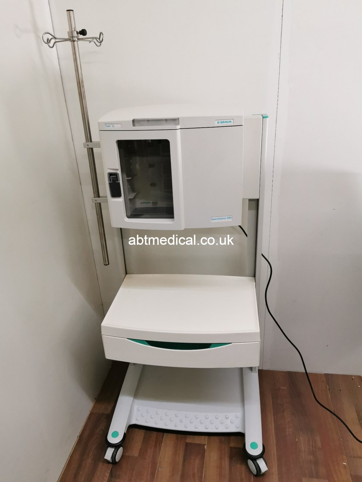 B Braun Tesla Spacestation MRI docking station for infusion syringe ...