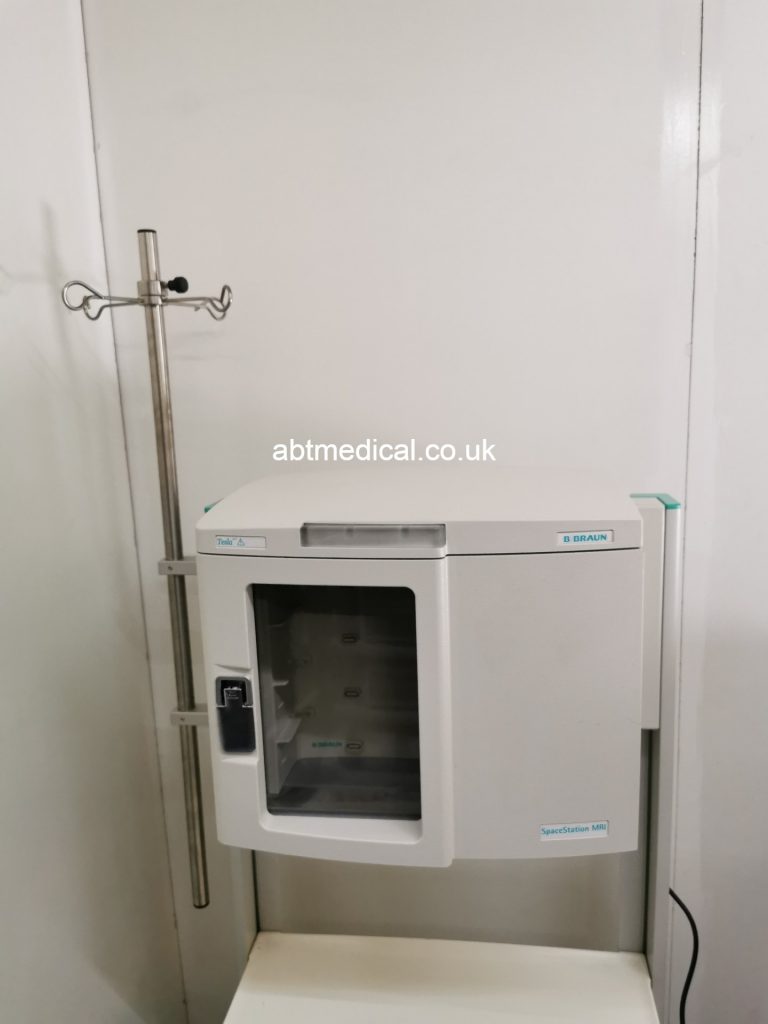B Braun Tesla Spacestation MRI docking station for infusion syringe ...