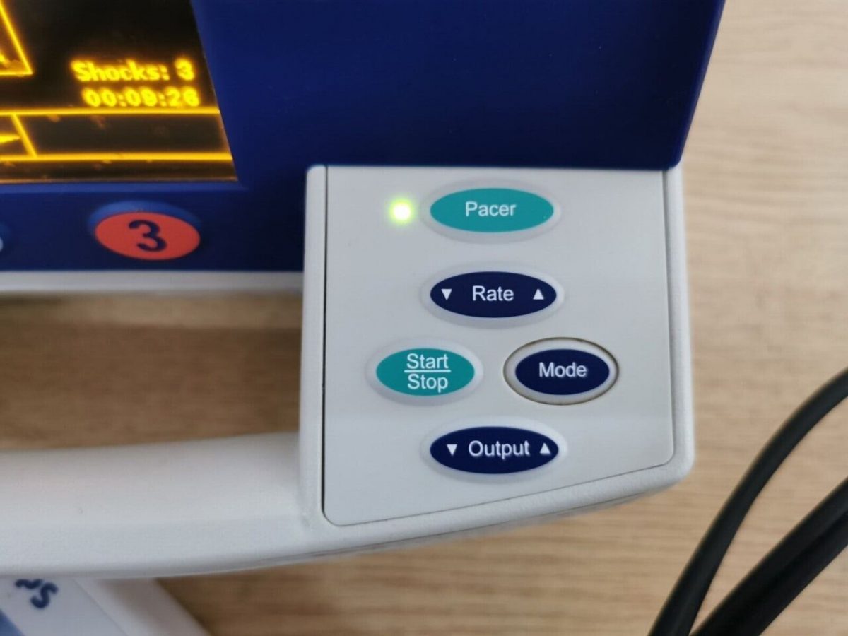 PHILIPS Agilent Heartstart XL M4735A with pacer + ECG + therapy cable ...